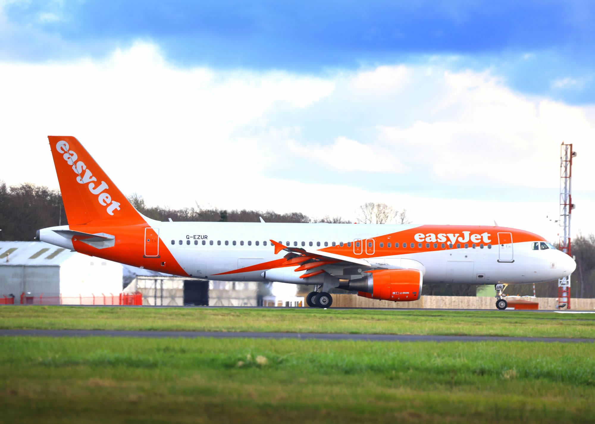 easyJet relaunches flights to Alicante from Newcastle Airport